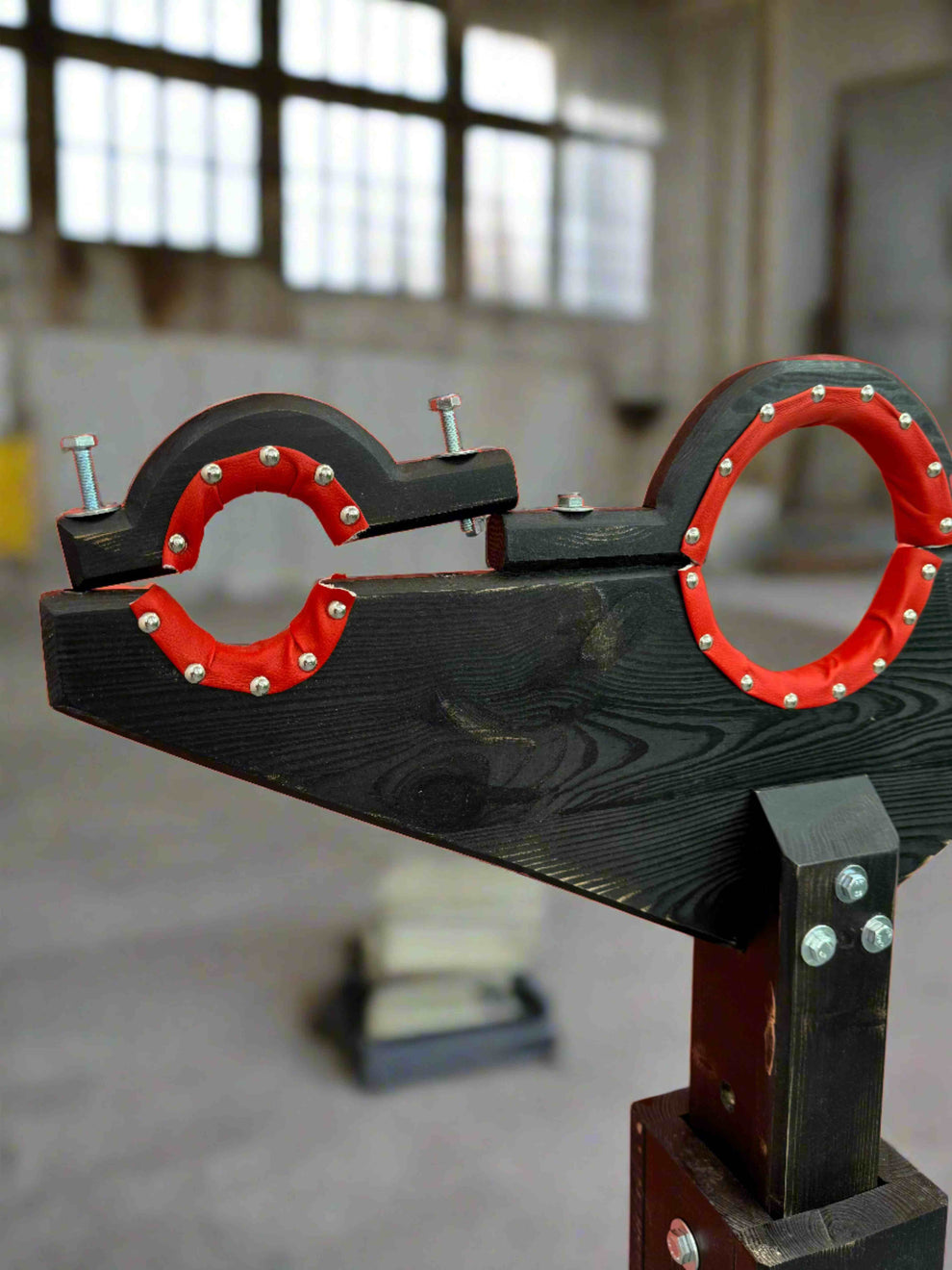 Shackled Delight: Wooden Post for BDSM Fixation and Play – BDSMWoody