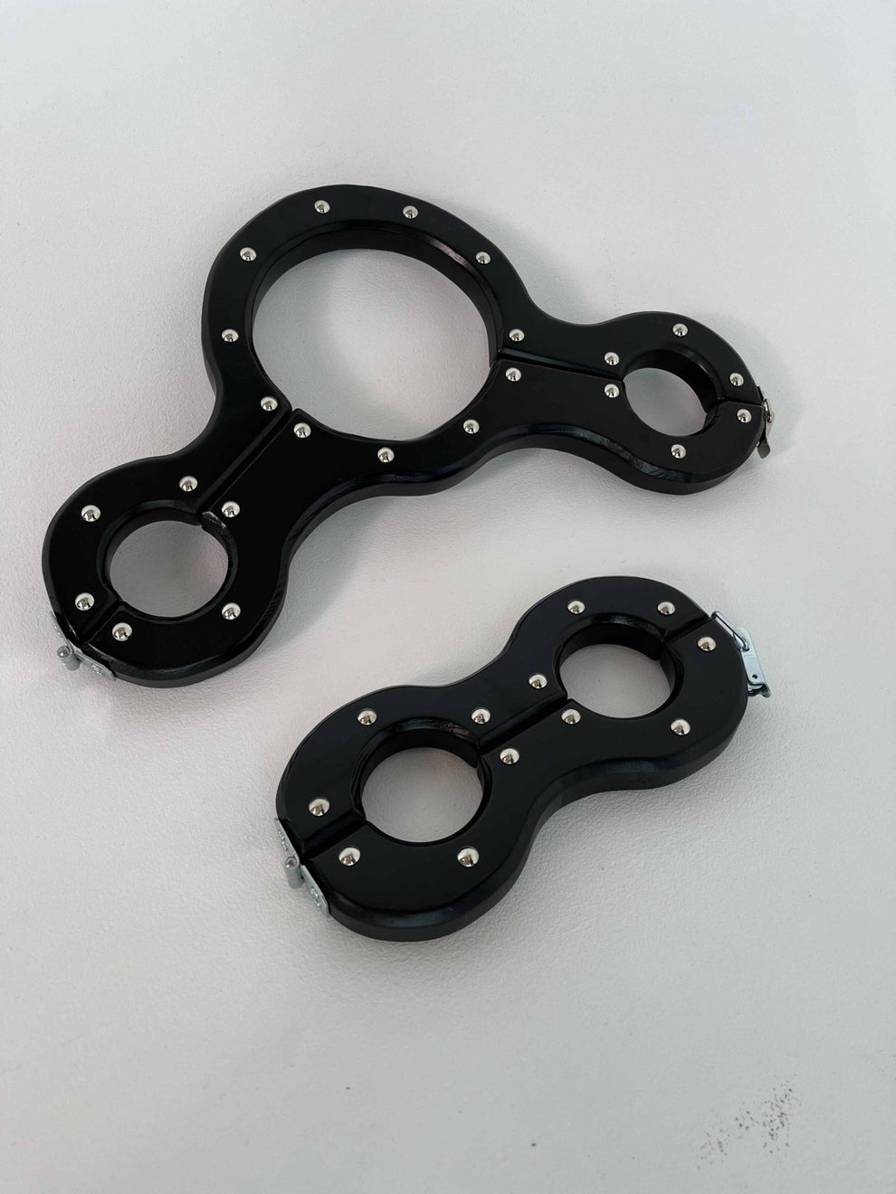 New BDSM shackles fpr neck and hands made of natural wood. – BDSMWoody